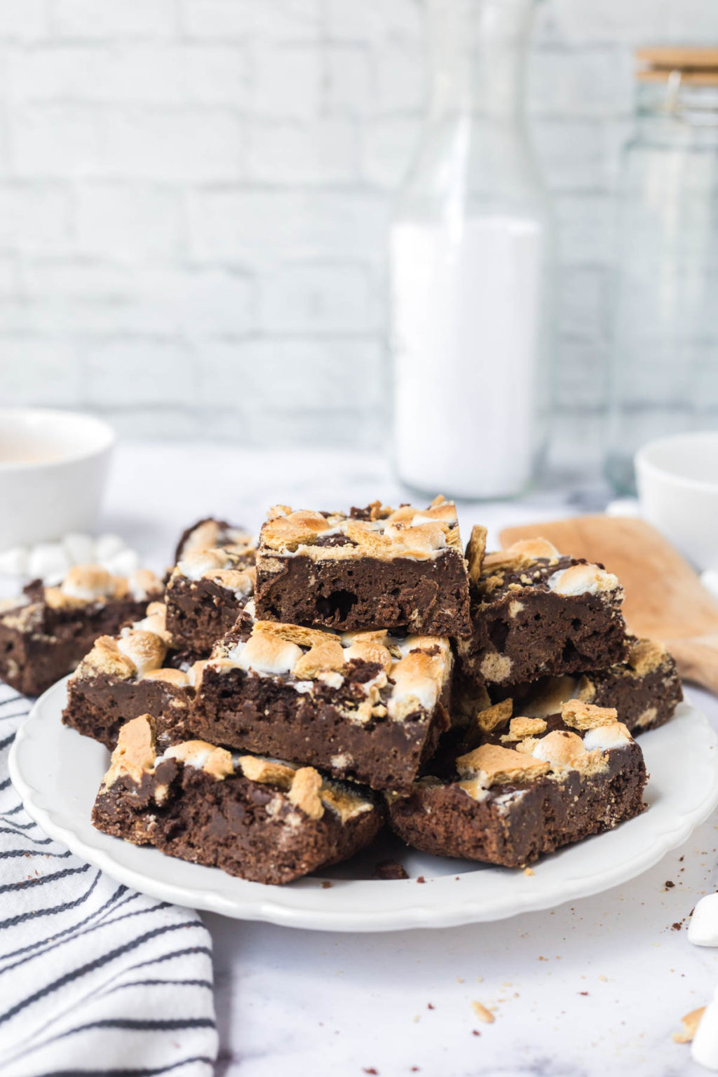 S'mores Brownies (Easy Recipe) - Soulfully Made
